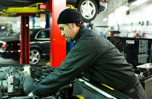 Green Dot, Gauges, Oh My! Manage your life shop capacity on Shop-Ware